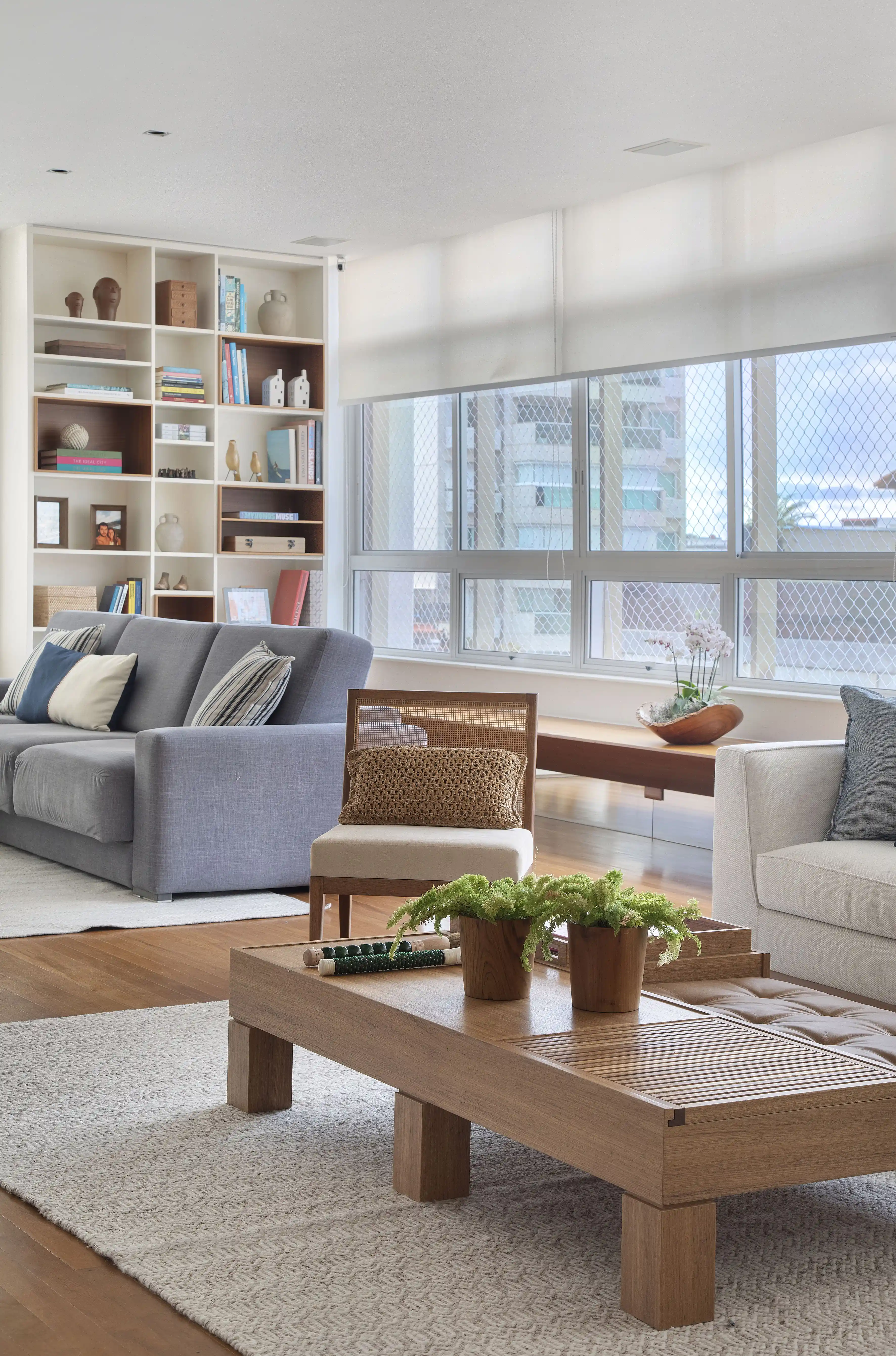 240 m² rented apartment gains new social area in three weeks