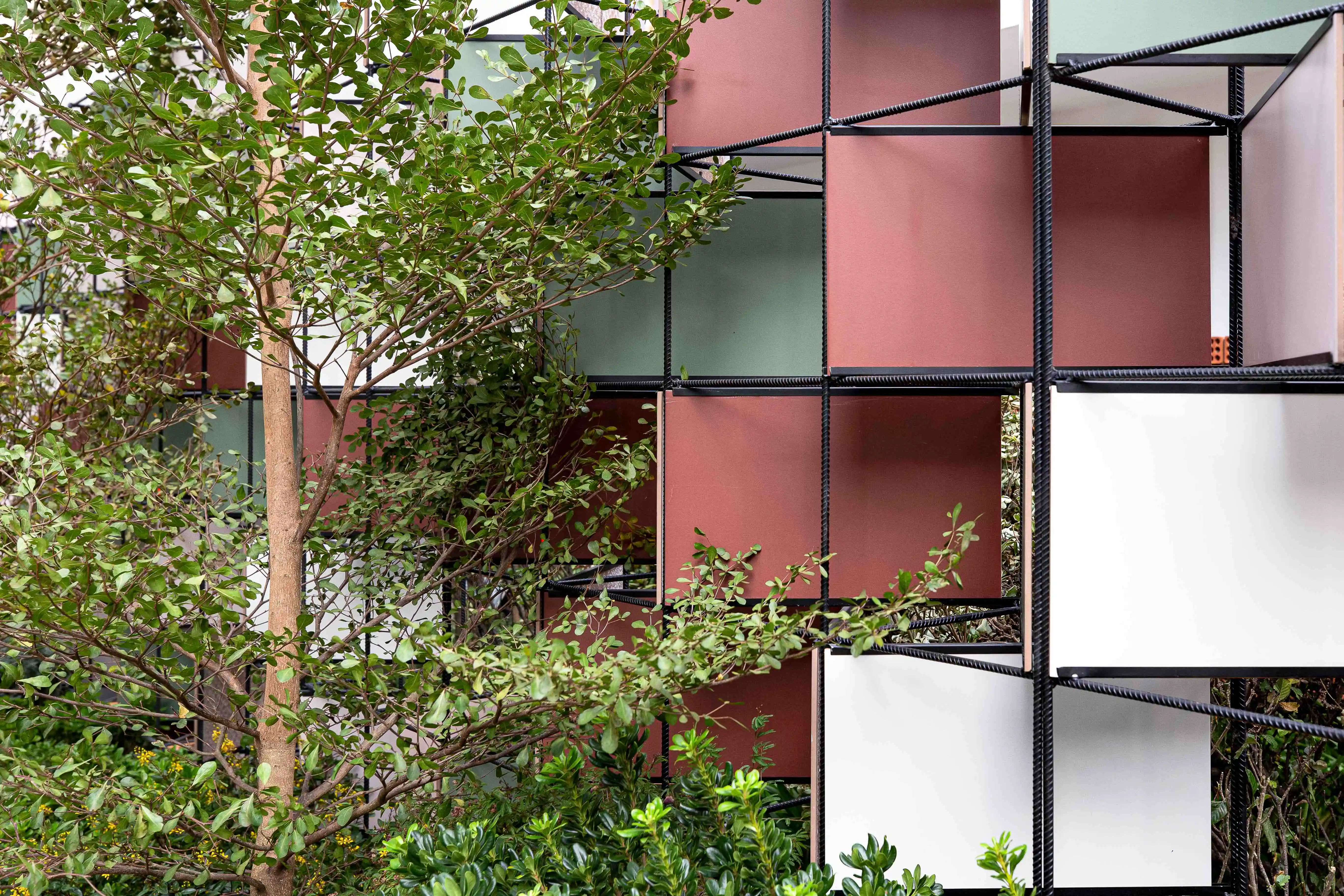 CASACOR SP: Alex Hanazaki une arte e natureza no Origens Portinari