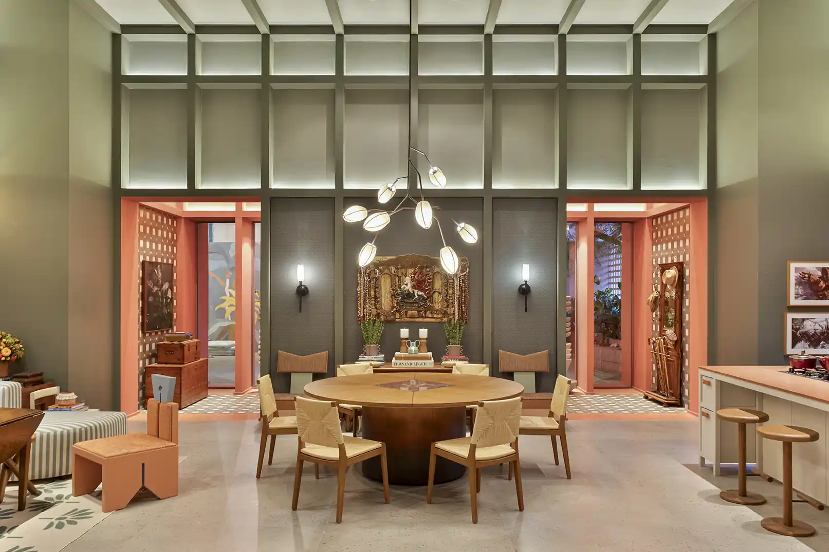 Visual maximalista exalta o samba e mais raízes brasileiras na CASACOR SP