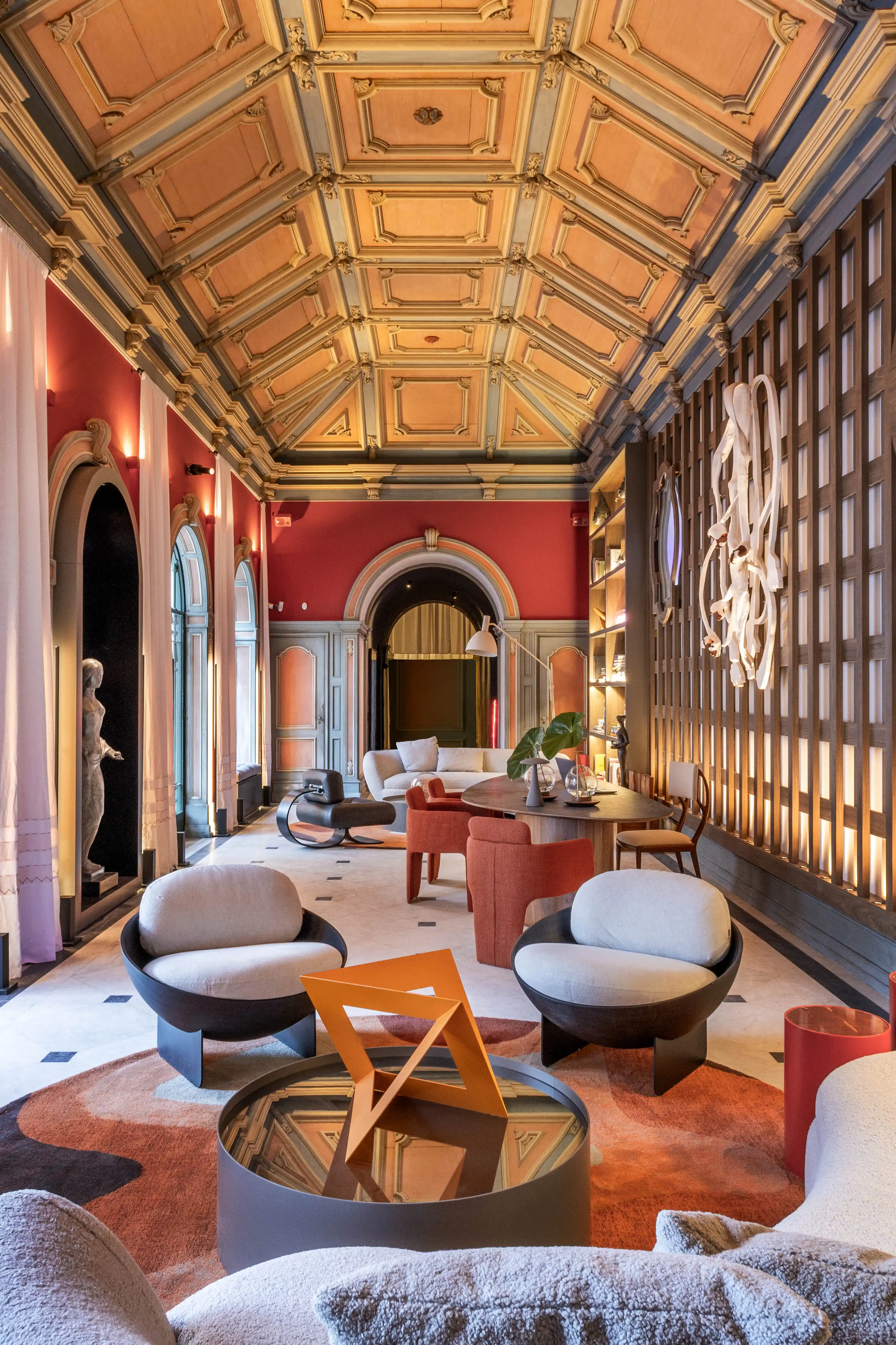 CASACOR Rio 2023: arte é destaque na recepção do hotel boutique