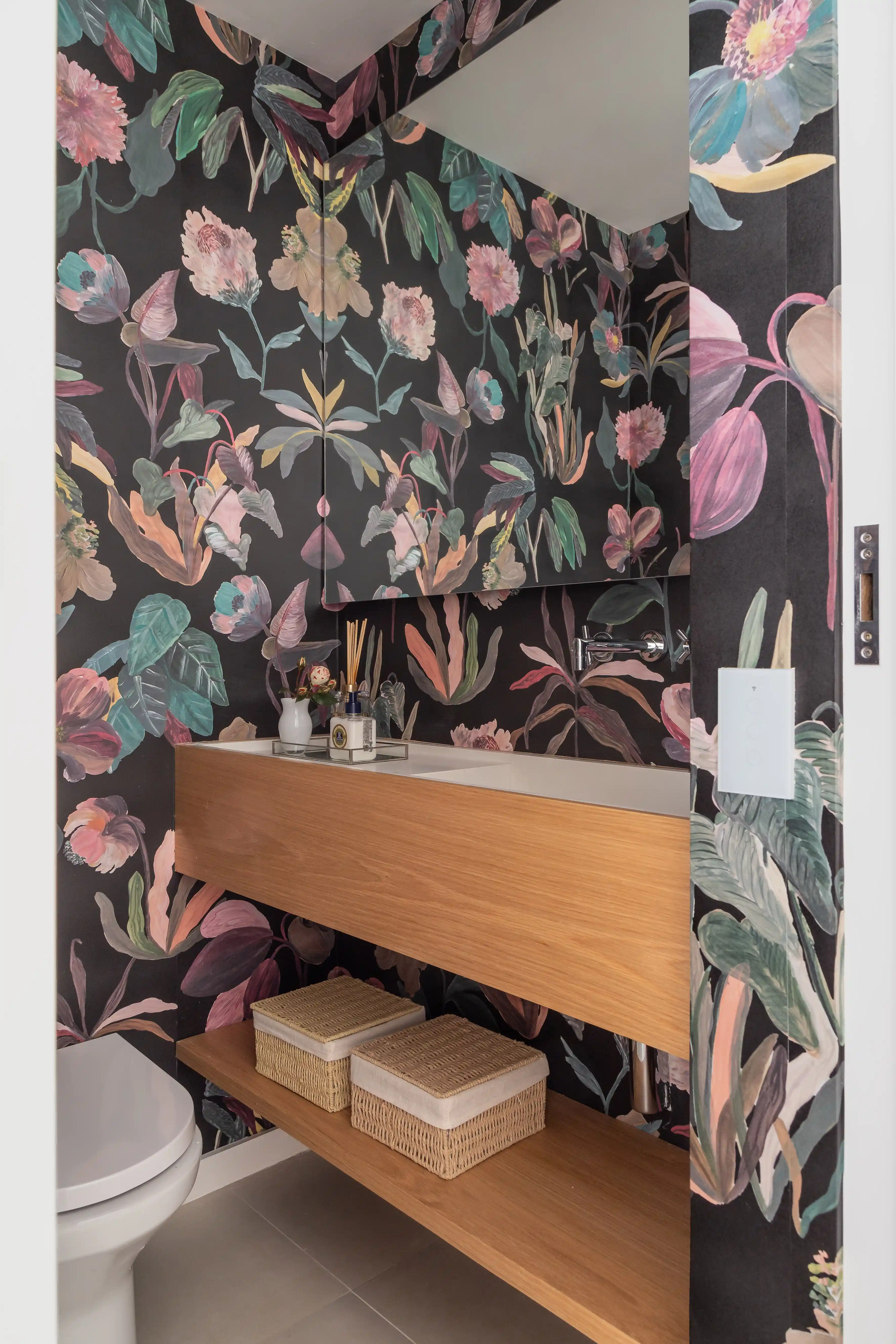 5 dicas para renovar o décor com adesivos e papéis de parede!