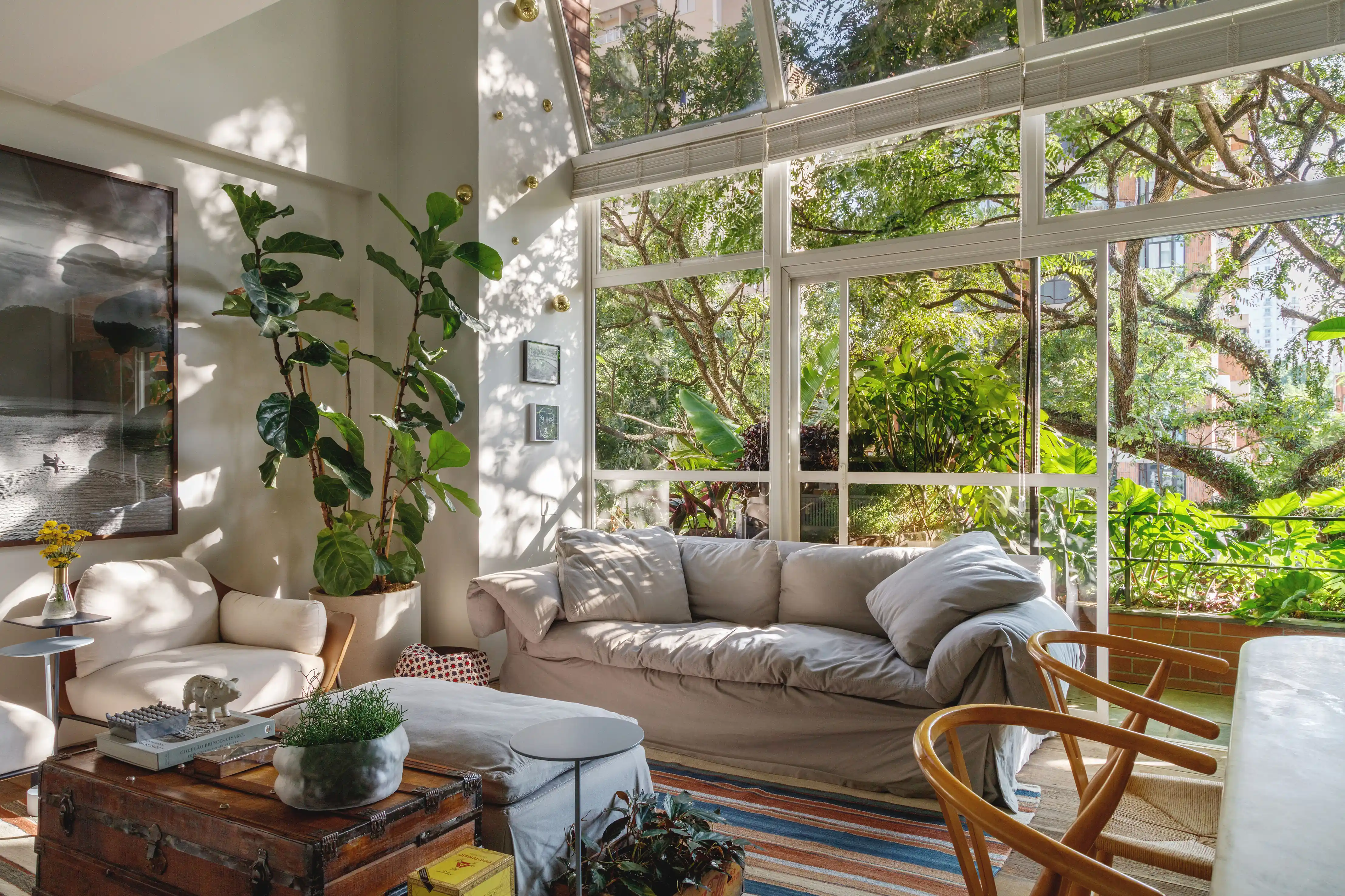 Casas modernas: o que são e 12 inspirações de projeto