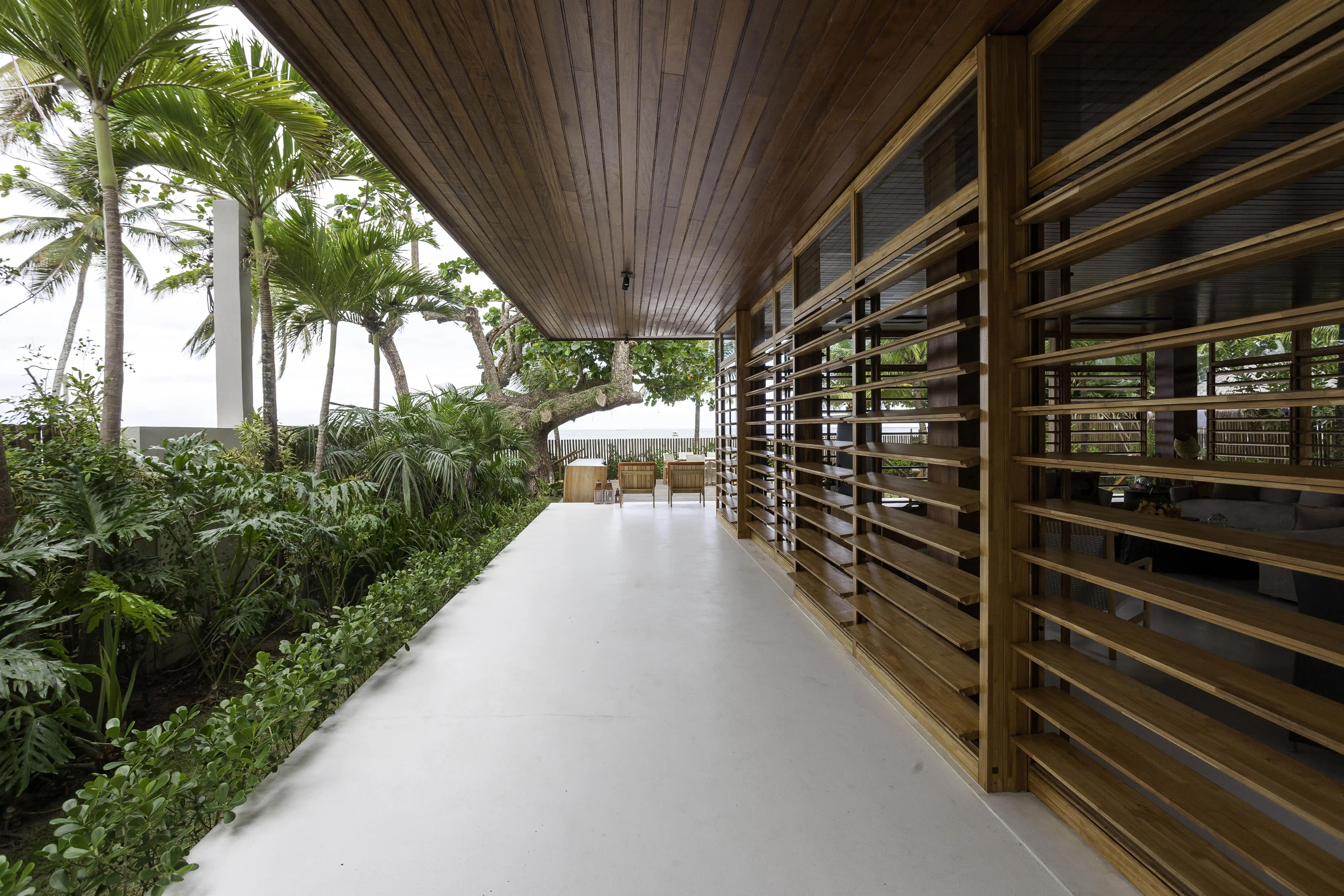 6 tipos de brises para controlar a luz e valorizar a fachada